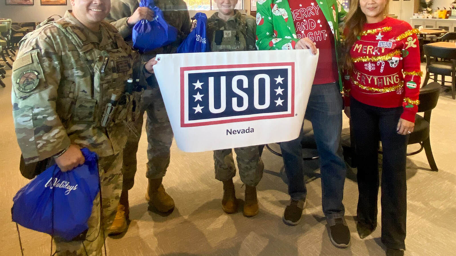 USO Holidays • USO Arizona